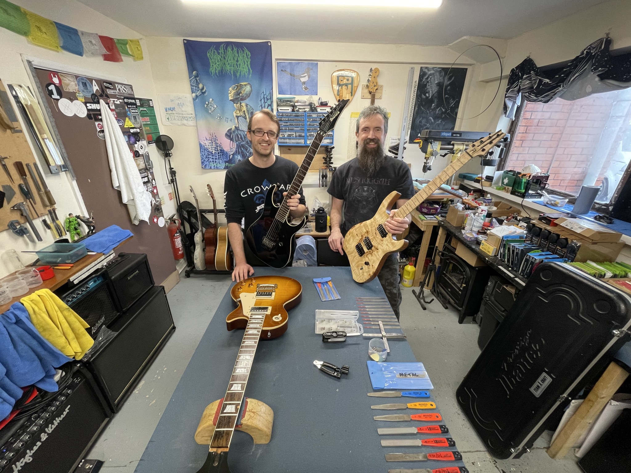 About us – Agrajag Guitars